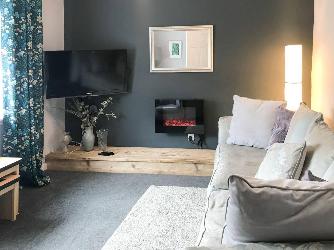 Cottage ∙ 2 Bedrooms ∙ 4 Guests - Girvan