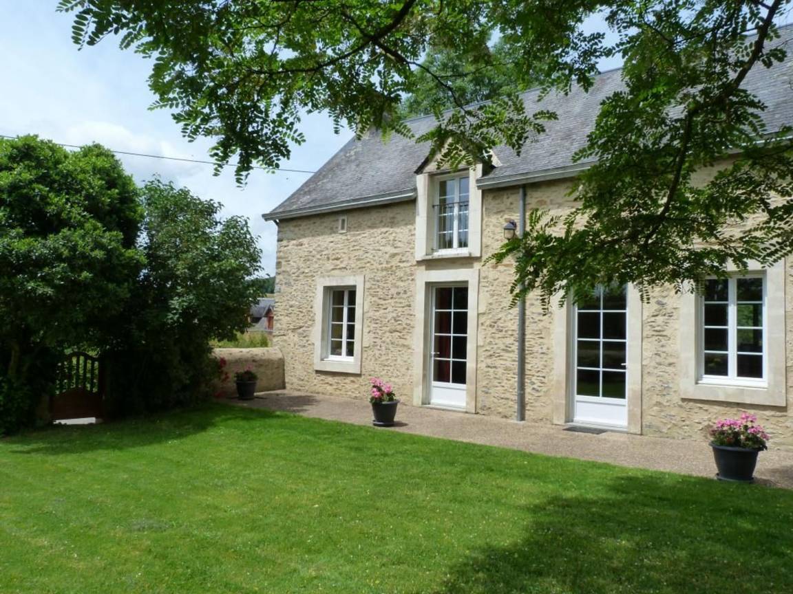120 M² Cottage ∙ 5 Chambres ∙ 8 Personnes - Sarthe