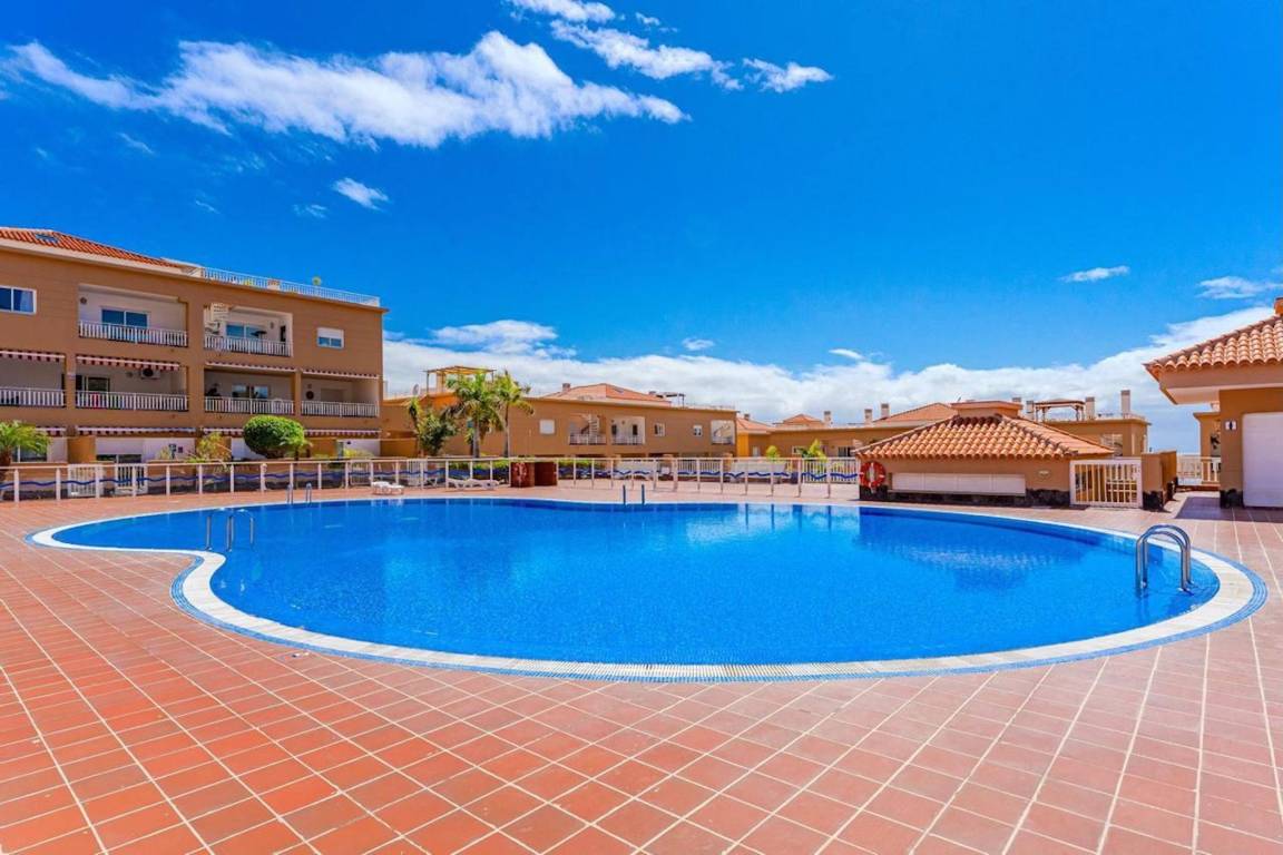 110 M² Apartamento ∙ 1 Habitación ∙ 6 Huéspedes - Adeje