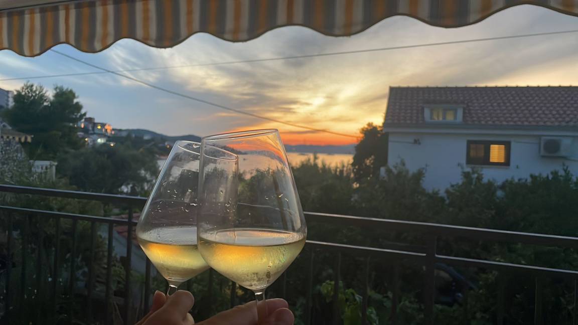 60 M² Ferienhaus ∙ 2 Schlafzimmer ∙ 4 Gäste - Trogir