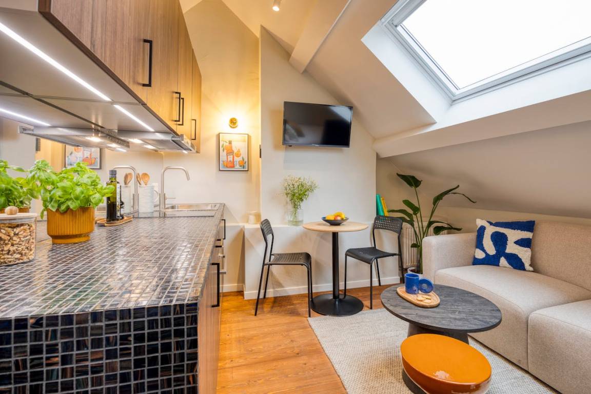 25 M² Apartment ∙ 2 Guests - Schaerbeek