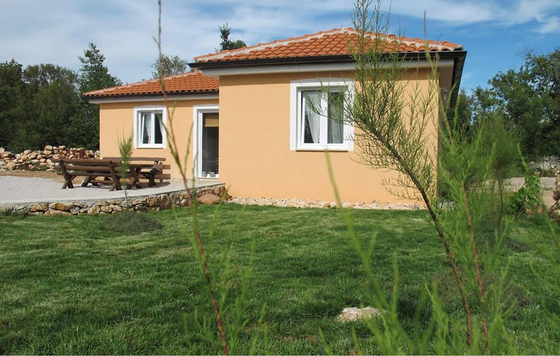 70 M² House ∙ 2 Bedrooms ∙ 6 Guests - Krk