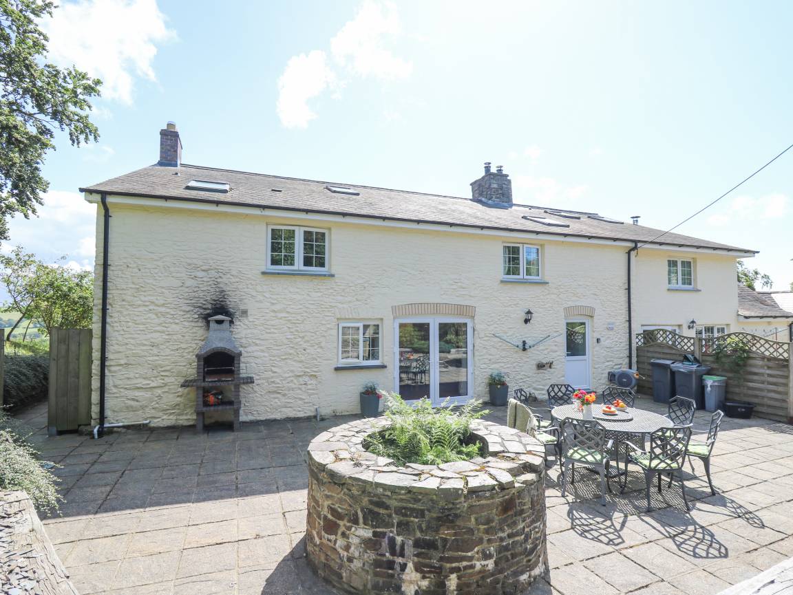 Cottage ∙ 4 Bedrooms ∙ 8 Guests - Ceredigion