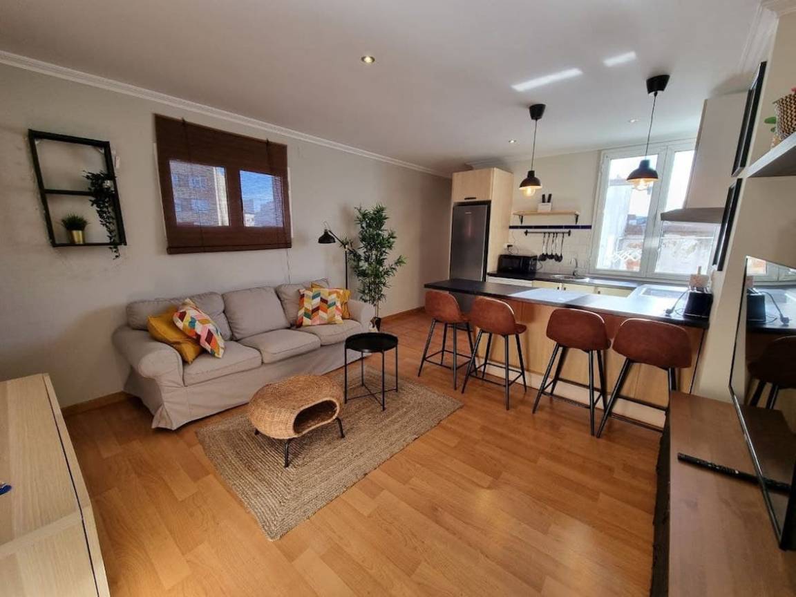 57 M² Appartement ∙ 2 Slaapkamers ∙ 4 Gasten - Gijón