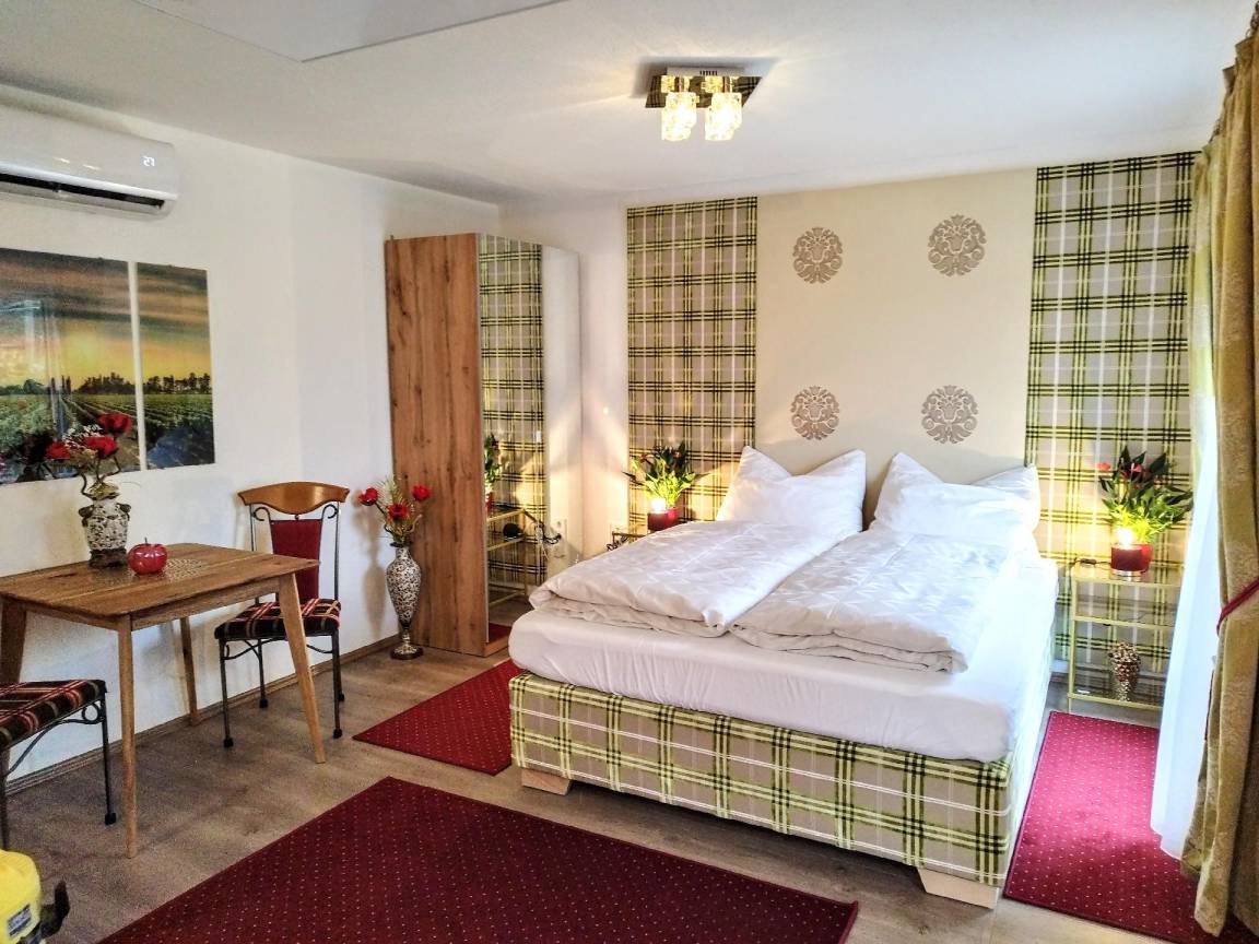 28 M² House ∙ 1 Bedroom ∙ 2 Guests - Sopron