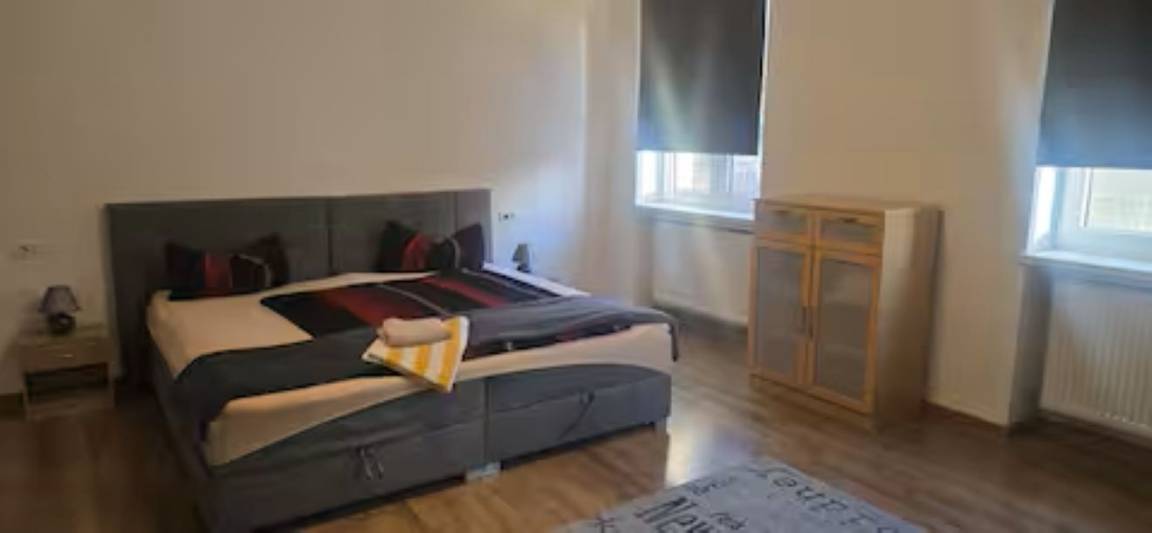 73 M² Ferienwohnung ∙ 1 Schlafzimmer ∙ 2 Gäste - Leuna