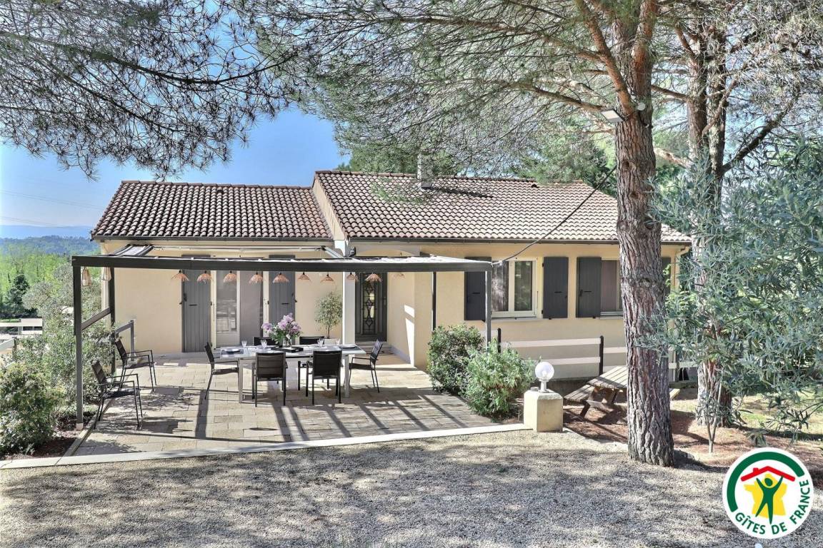 100 M² Gîte ∙ 3 Chambres ∙ 6 Personnes - Crest