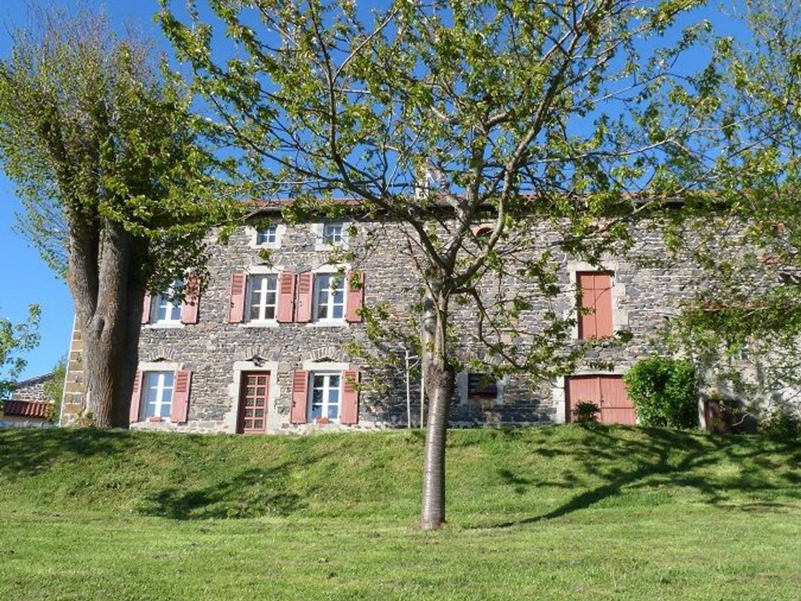 160 M² Cottage ∙ 4 Chambres ∙ 9 Personnes - Haute-Loire
