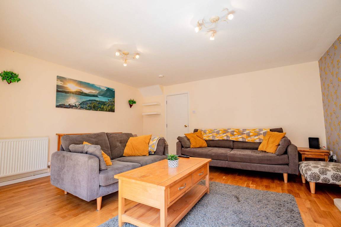 House ∙ 4 Bedrooms ∙ 8 Guests - Staffordshire