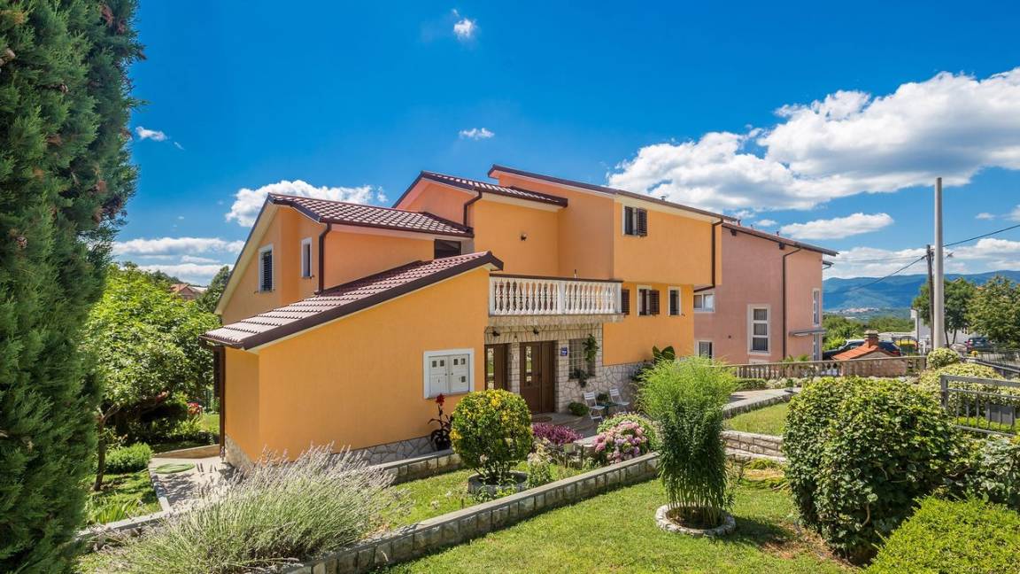 94 M² Apartamento ∙ 2 Habitaciones ∙ 6 Huéspedes - Rijeka