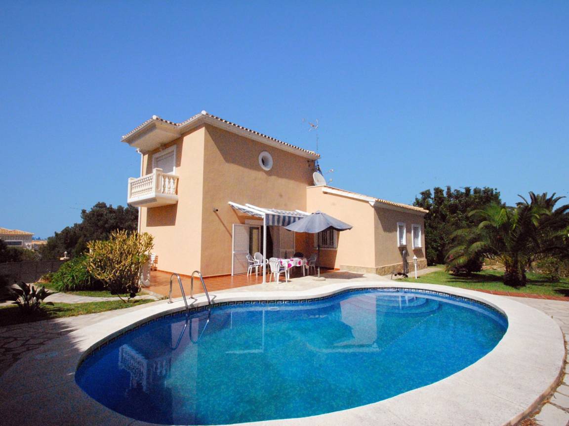 160 M² Villa ∙ 3 Bedrooms ∙ 6 Guests - Dénia