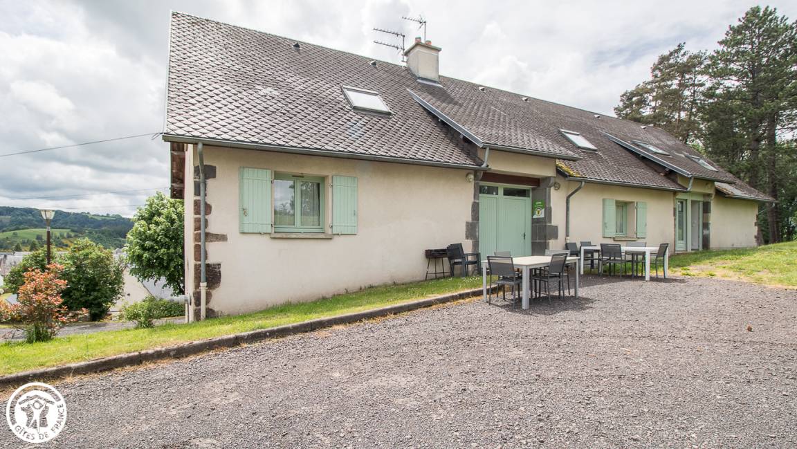 81 M² Gîte ∙ 4 Chambres ∙ 7 Personnes - La Bourboule