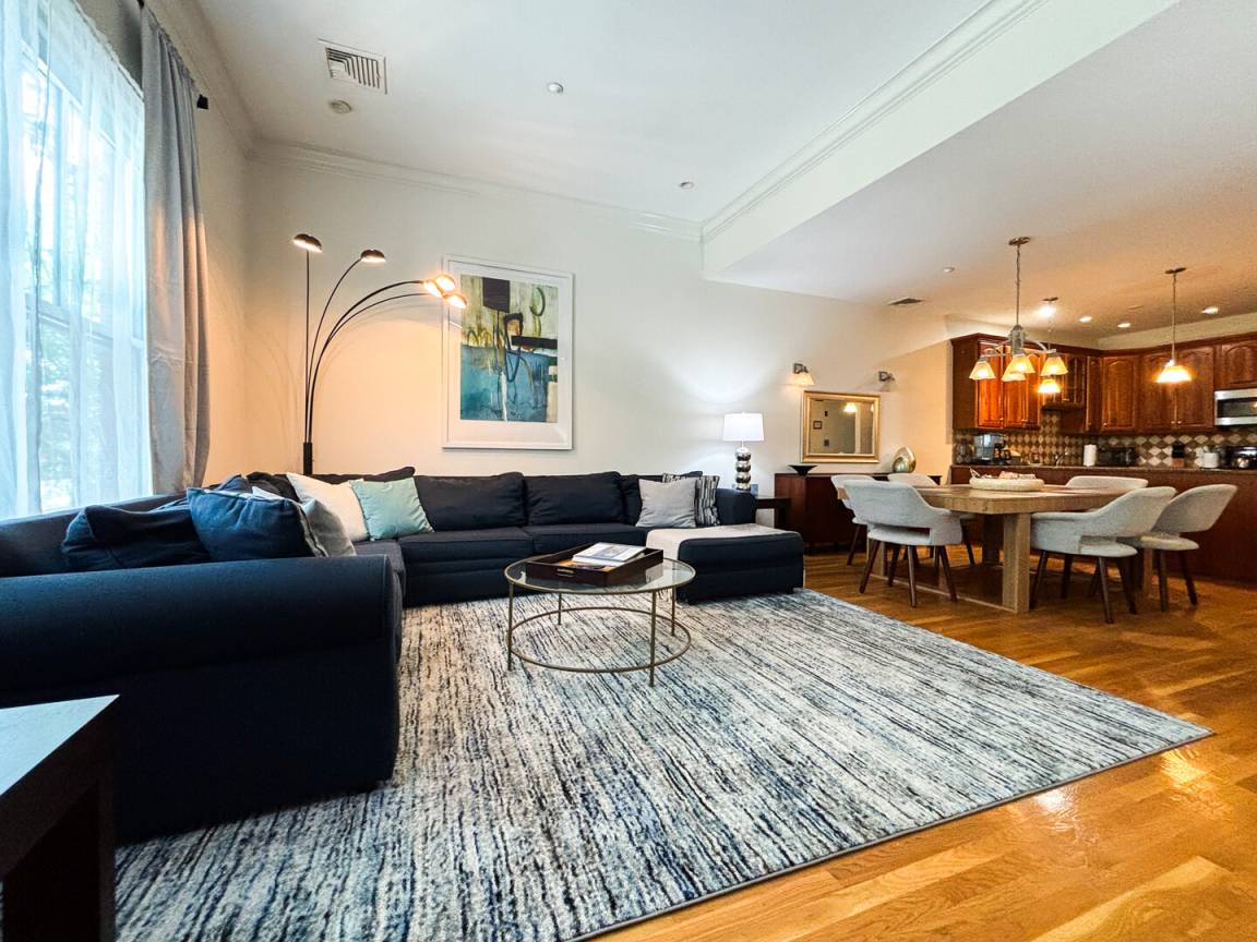 149 M² Apartment ∙ 3 Bedrooms ∙ 9 Guests - Arlington, MA