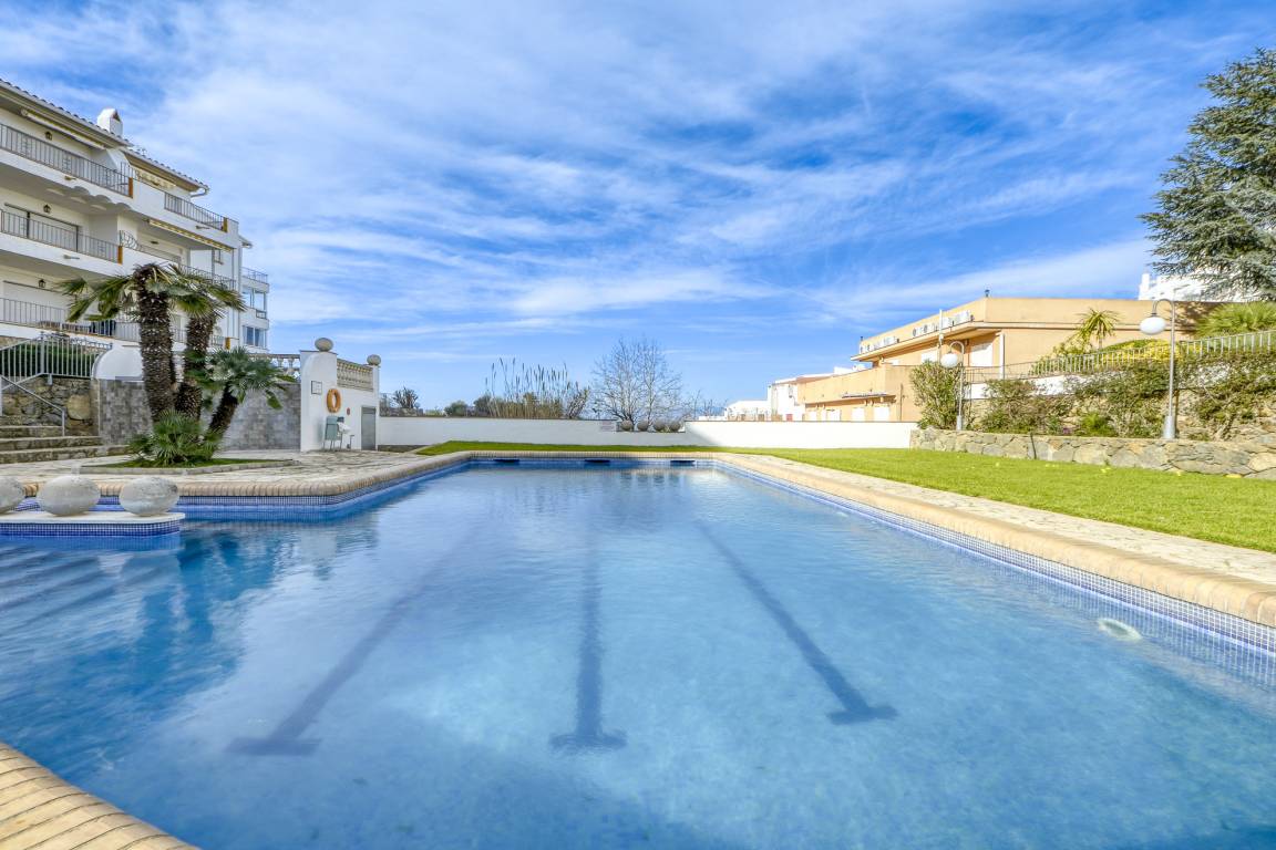 45 M² Apartment ∙ 2 Bedrooms ∙ 4 Guests - Roses