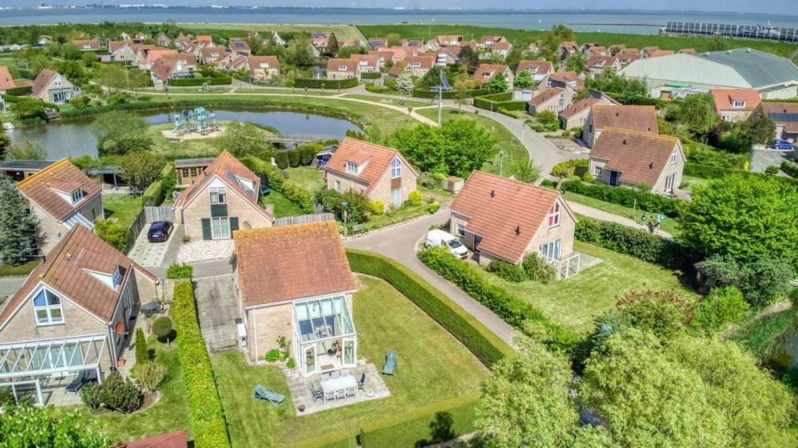 90 M² House ∙ 3 Bedrooms ∙ 8 Guests - Vlissingen
