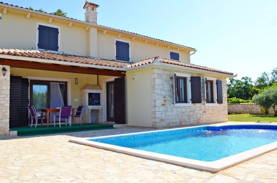 230 M² House ∙ 4 Bedrooms ∙ 8 Guests - Medulin