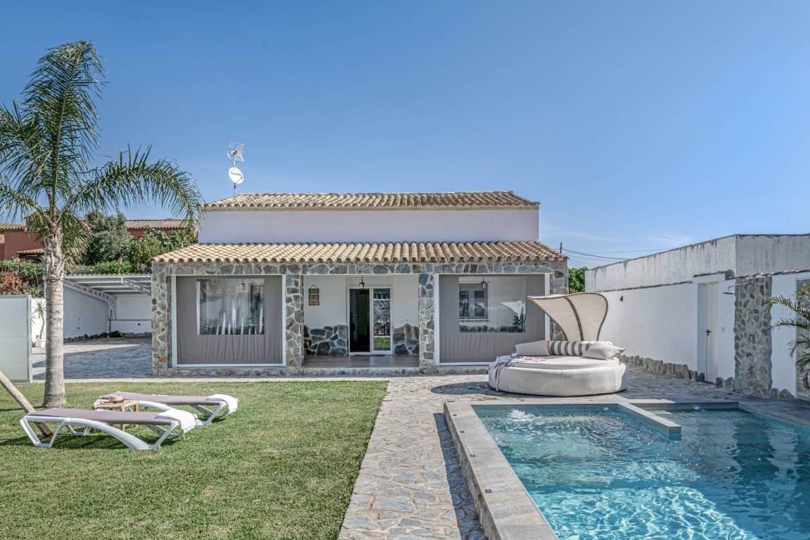 180 M² House ∙ 4 Bedrooms ∙ 8 Guests - Vejer de la Frontera