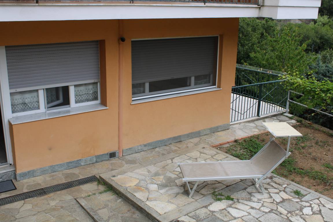 75 M² Apartamento ∙ 1 Habitación ∙ 5 Huéspedes - Albissola Marina