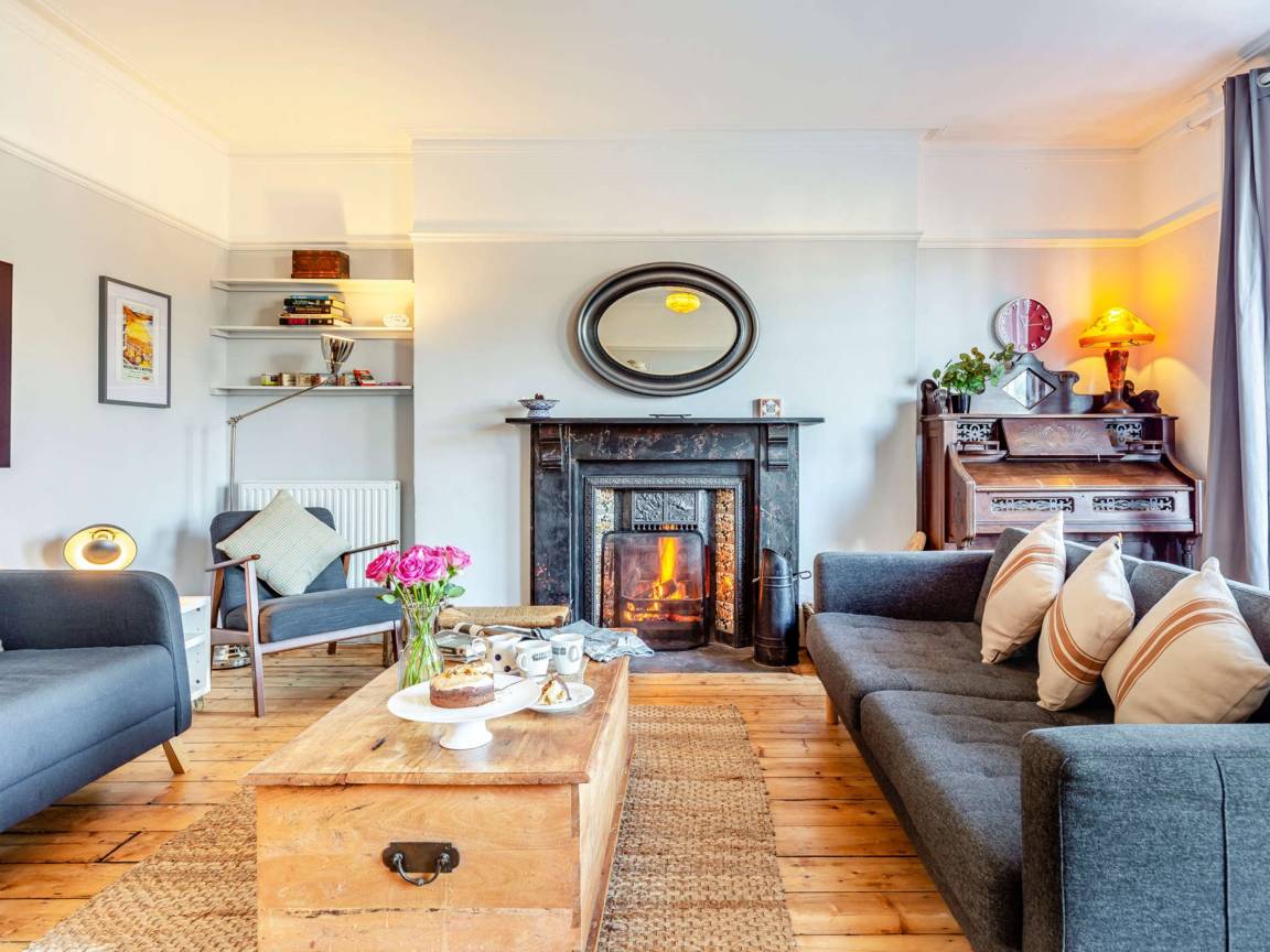Cottage ∙ 4 Bedrooms ∙ 8 Guests - Woolacombe