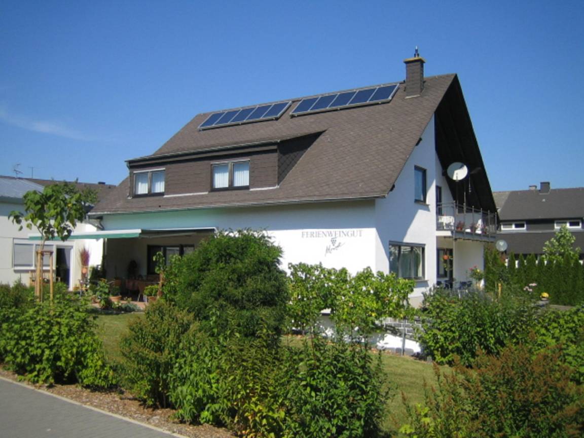 30 M² Hotel ∙ 1 Bedroom ∙ 3 Guests - Piesport
