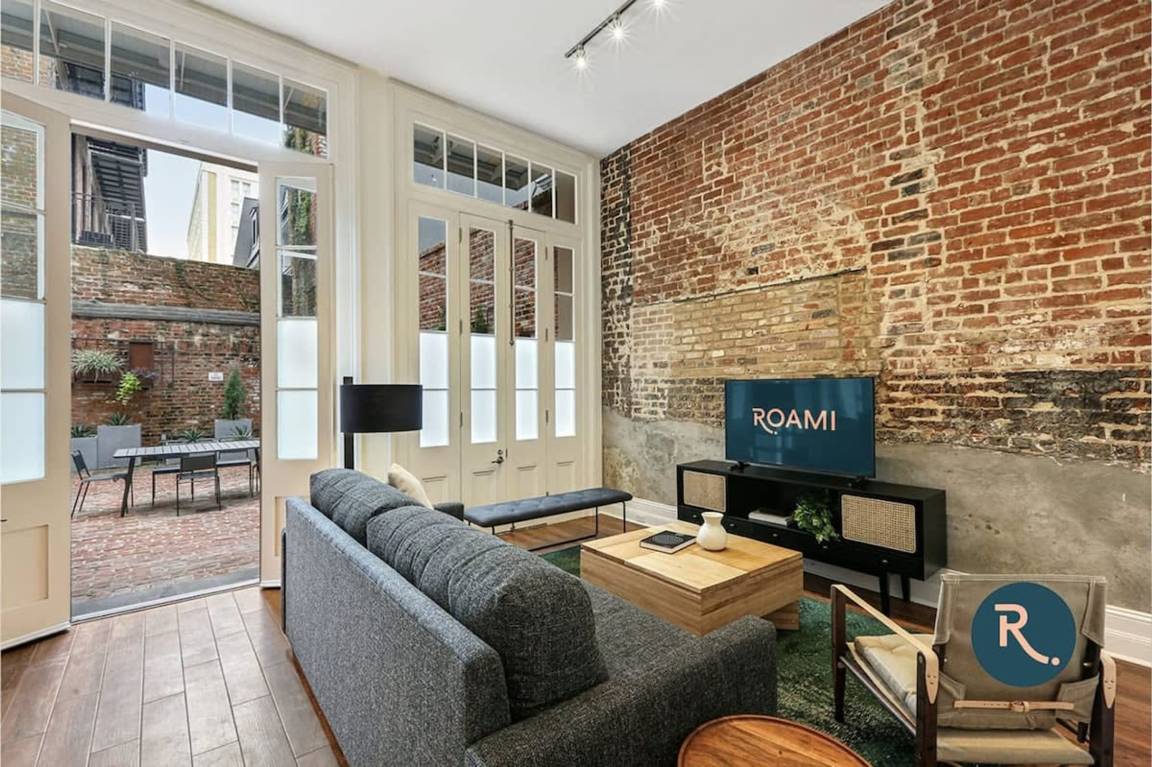 Apartment ∙ 2 Bedrooms ∙ 4 Guests - Metairie, LA