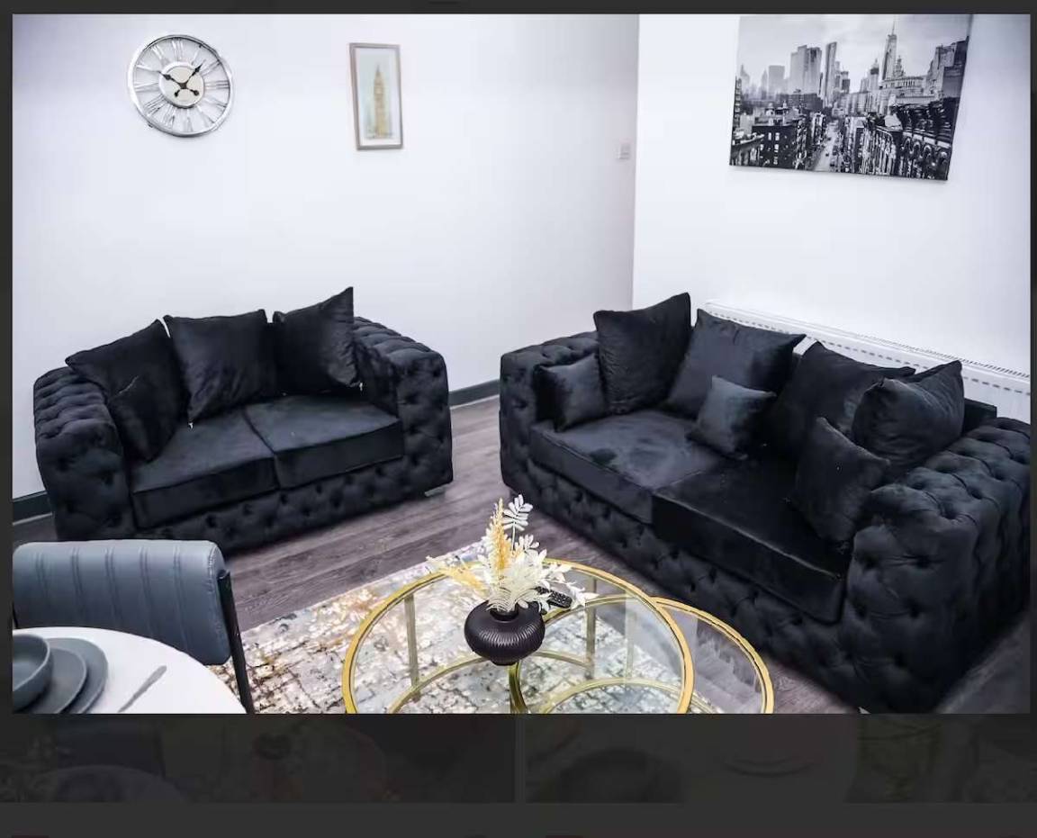 110 M² House ∙ 3 Bedrooms ∙ 8 Guests - Staffordshire