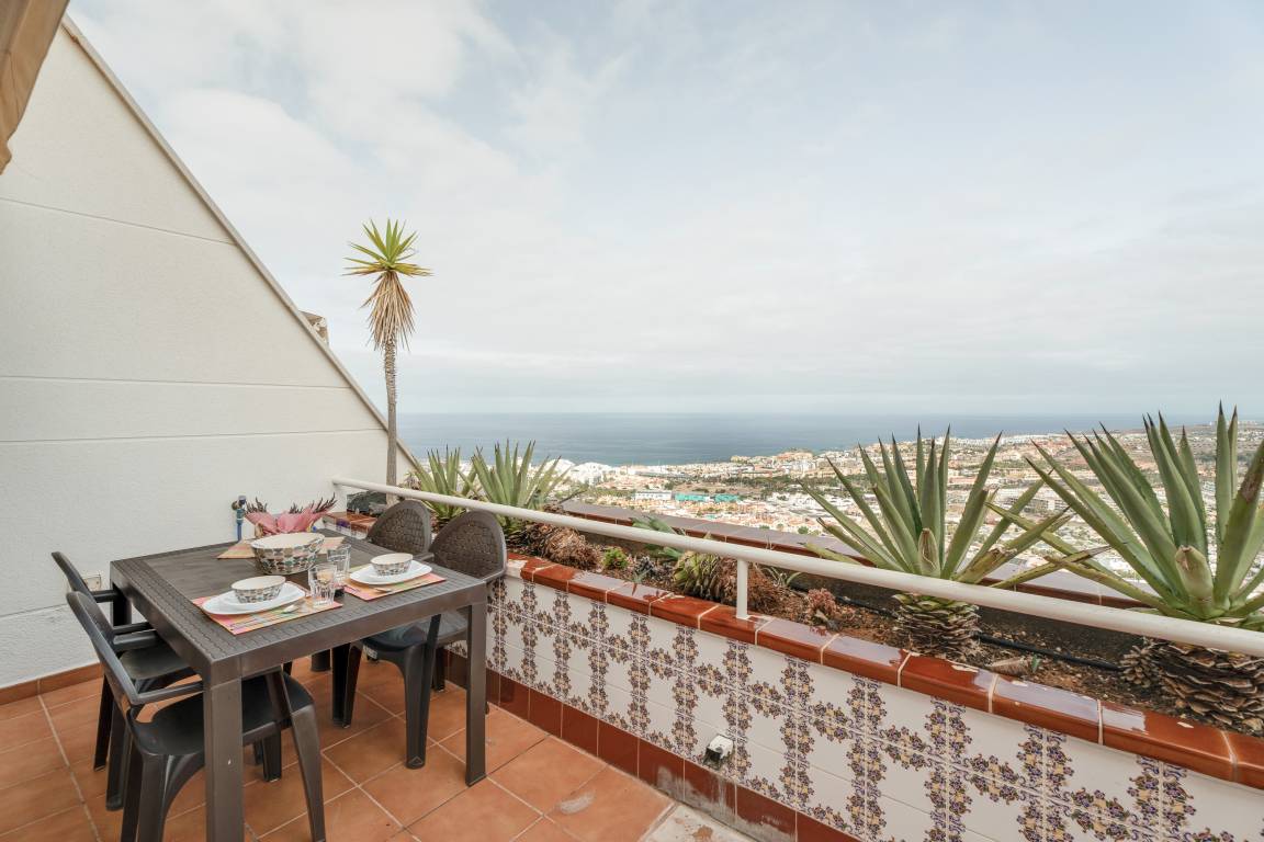 75 M² Apartamento ∙ 2 Habitaciones ∙ 6 Huéspedes - Adeje