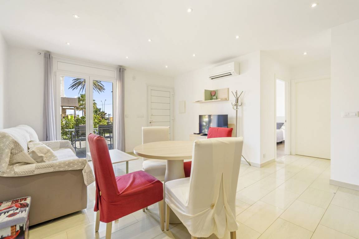 60 M² Apartment ∙ 1 Bedroom ∙ 4 Guests - Empuriabrava