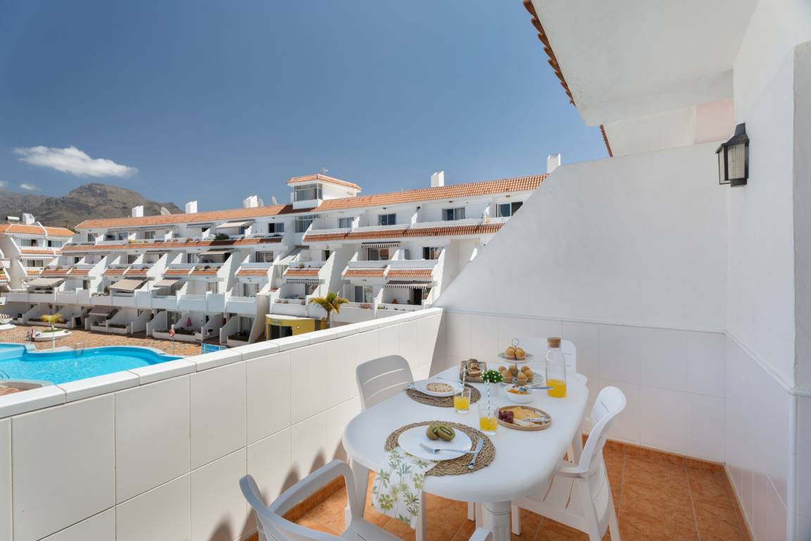 80 M² Apartamento ∙ 2 Habitaciones ∙ 4 Huéspedes - Los Cristianos