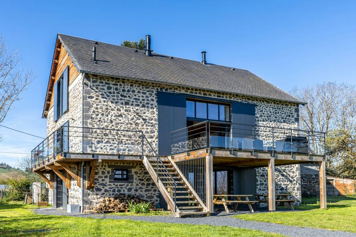 280 M² Maison De Vacances ∙ 6 Chambres ∙ 12 Personnes - Aydat