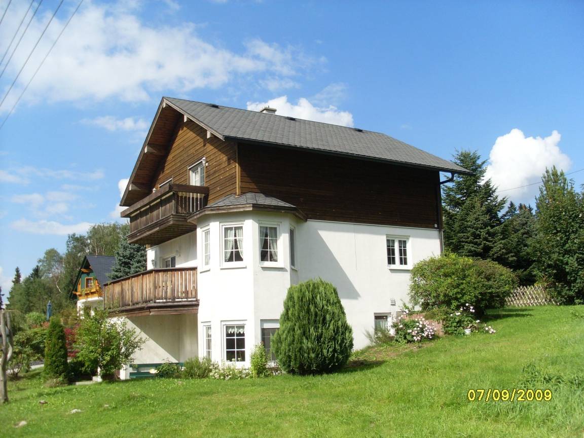 160 M² Ferienhaus ∙ 4 Schlafzimmer ∙ 10 Gäste - Auerbach/Vogtland