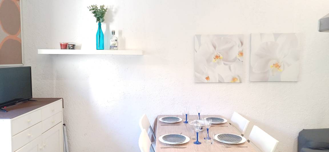 Huoneisto ∙ 1 Makuuhuone ∙ 6 Vierasta - Noli