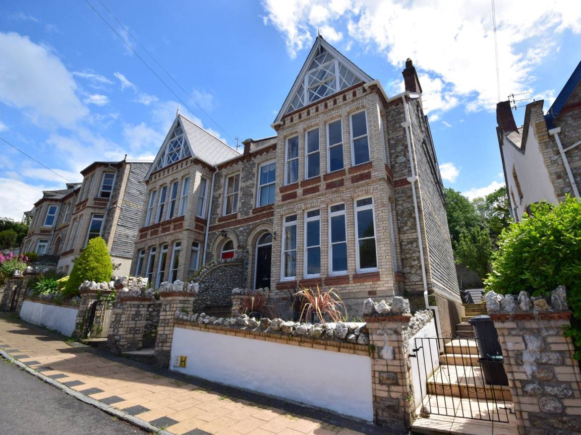 Cottage ∙ 4 Bedrooms ∙ 8 Guests - Woolacombe