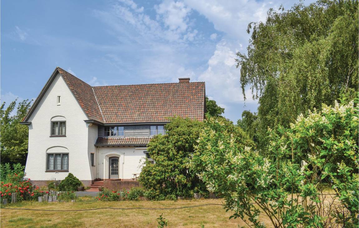 250 M² House ∙ 5 Bedrooms ∙ 13 Guests - Poperinge