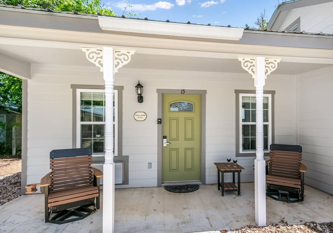 Apartment ∙ 1 Bedroom ∙ 2 Guests - Fredericksburg, TX