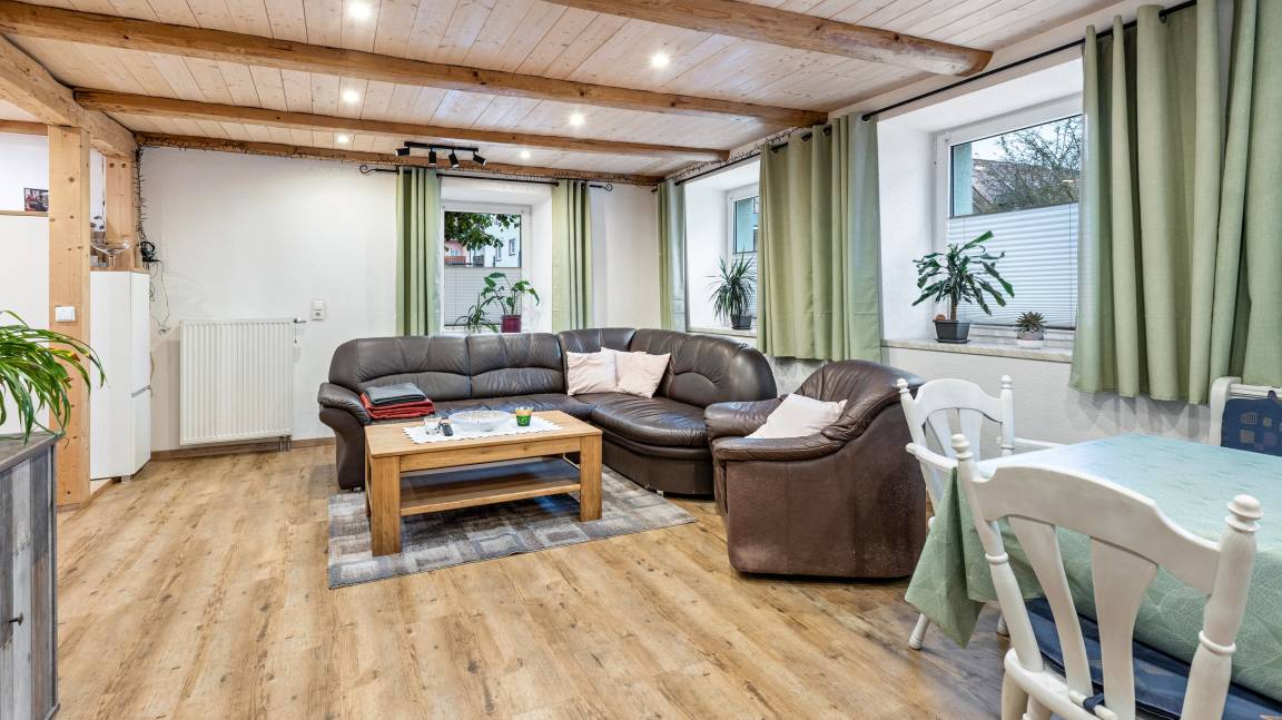 80 M² Ferienwohnung ∙ 2 Schlafzimmer ∙ 4 Gäste - Donaueschingen