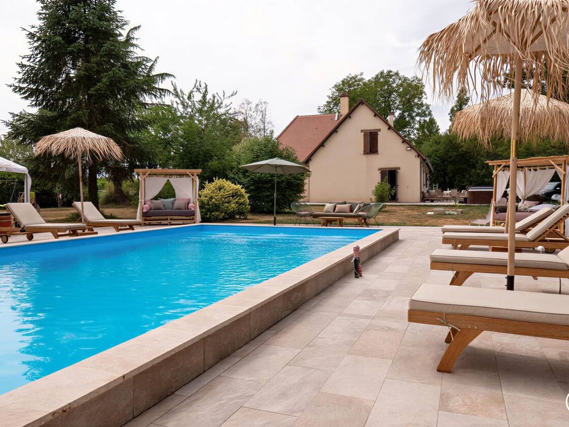 220 M² Cottage ∙ 5 Chambres ∙ 10 Personnes - Yonne