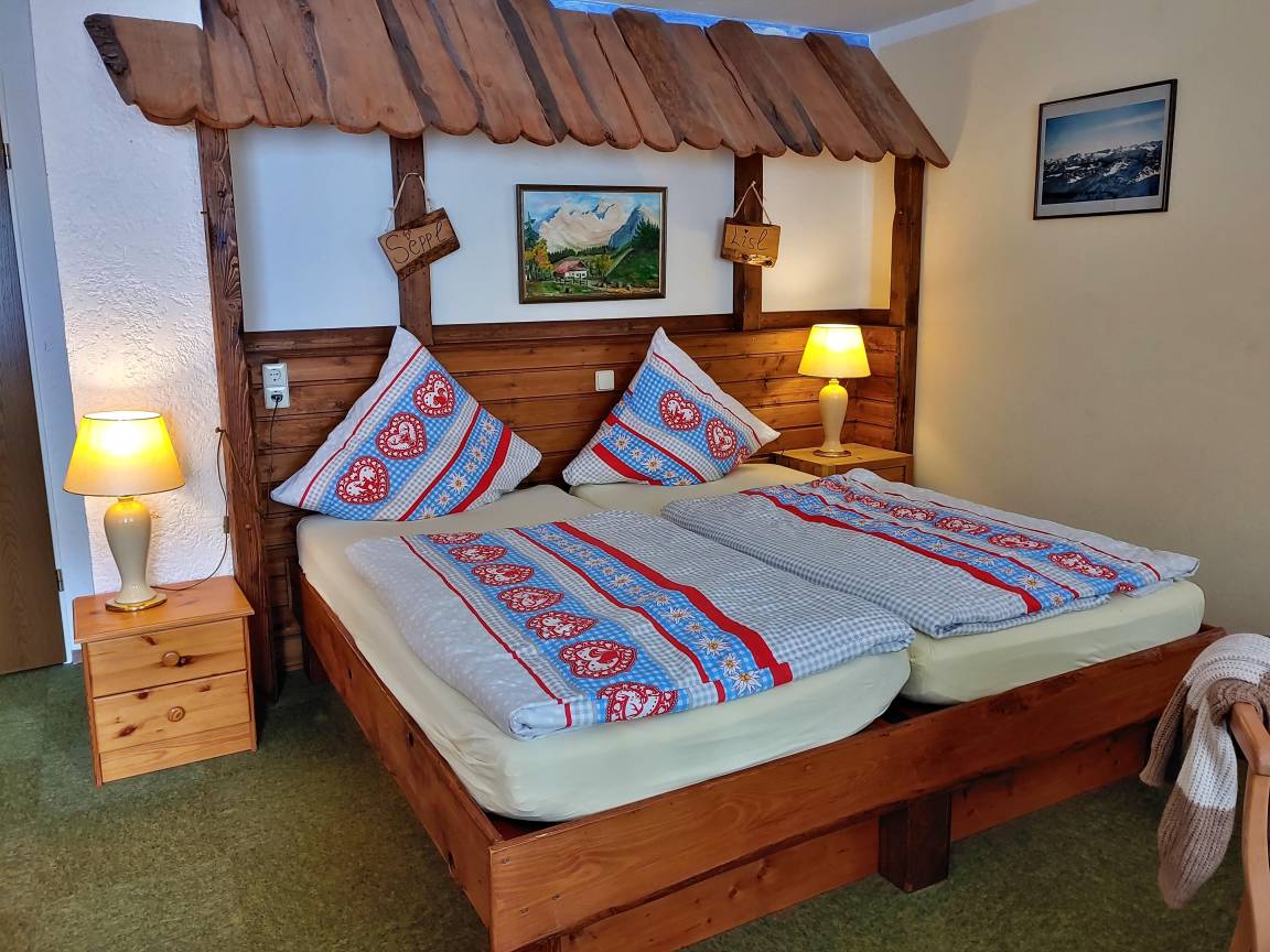 70 M² Appartement ∙ 2 Chambres ∙ 5 Personnes - Oberstaufen