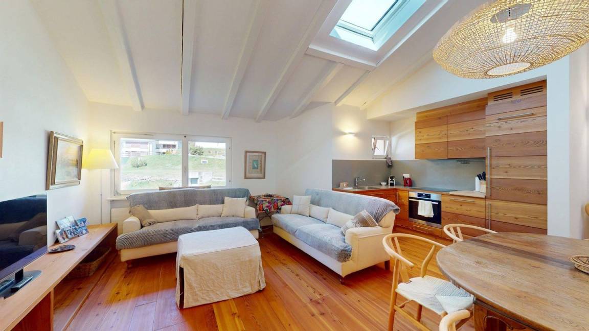 75 M² Ferienwohnung ∙ 2 Schlafzimmer ∙ 4 Gäste - Celerina/Schlarigna