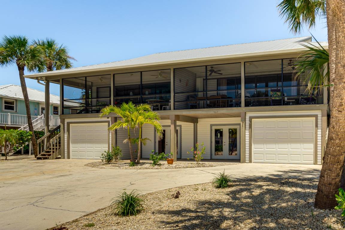 117 M² House ∙ 2 Bedrooms ∙ 6 Guests - Fort Myers Beach, FL