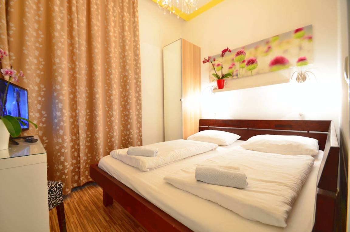 37 M² Ferienwohnung ∙ 1 Schlafzimmer ∙ 2 Gäste - Schwechat