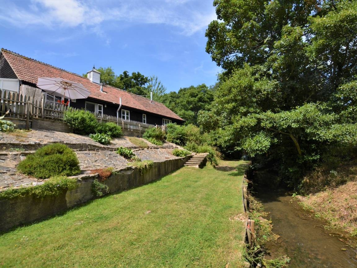 Cottage ∙ 2 Bedrooms ∙ 4 Guests - Yeovil