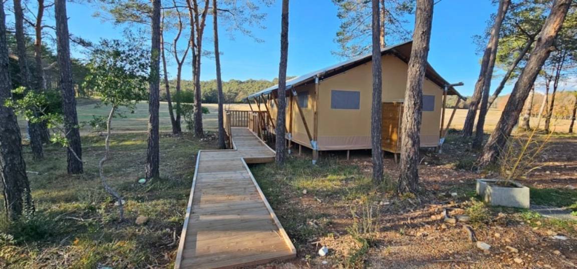 35 M² Tent ∙ 2 Bedrooms ∙ 4 Guests - Riez