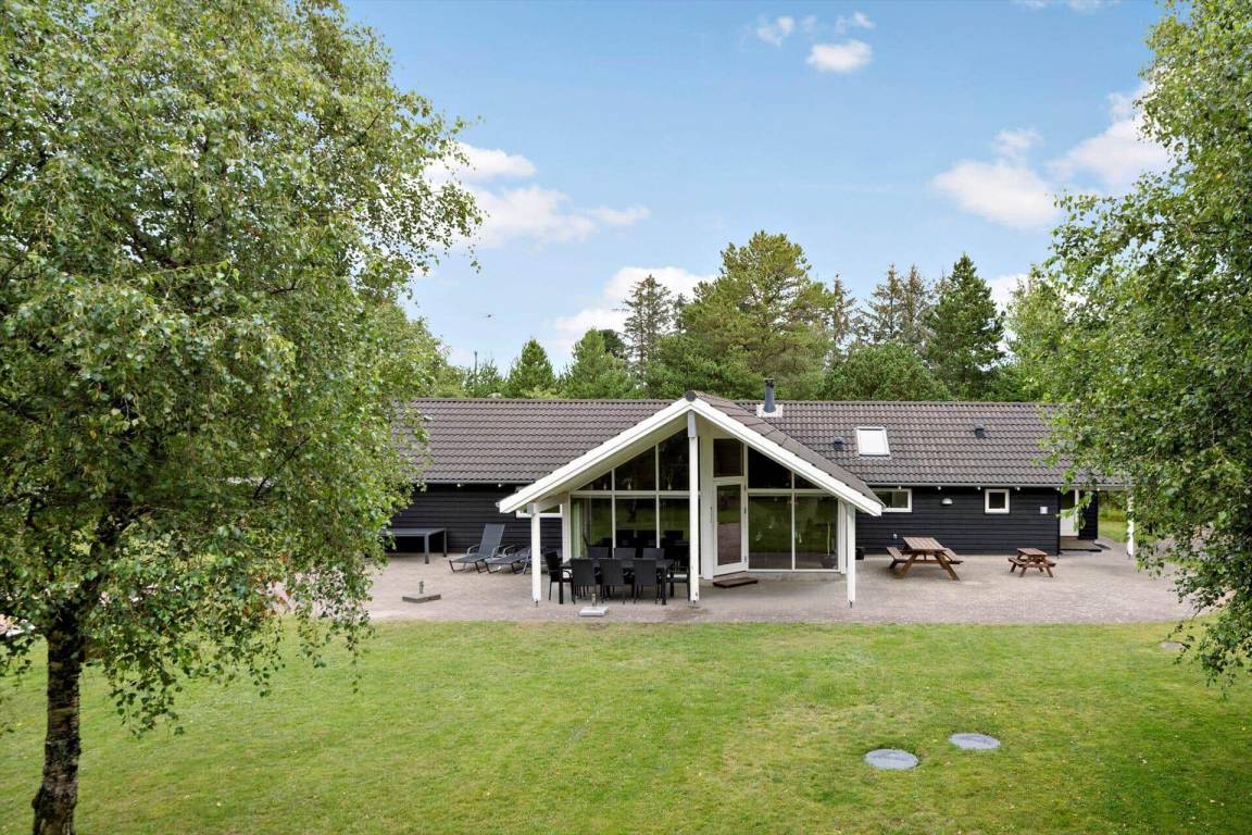 138 M² Ferienhaus ∙ 4 Schlafzimmer ∙ 8 Gäste - Blåvand