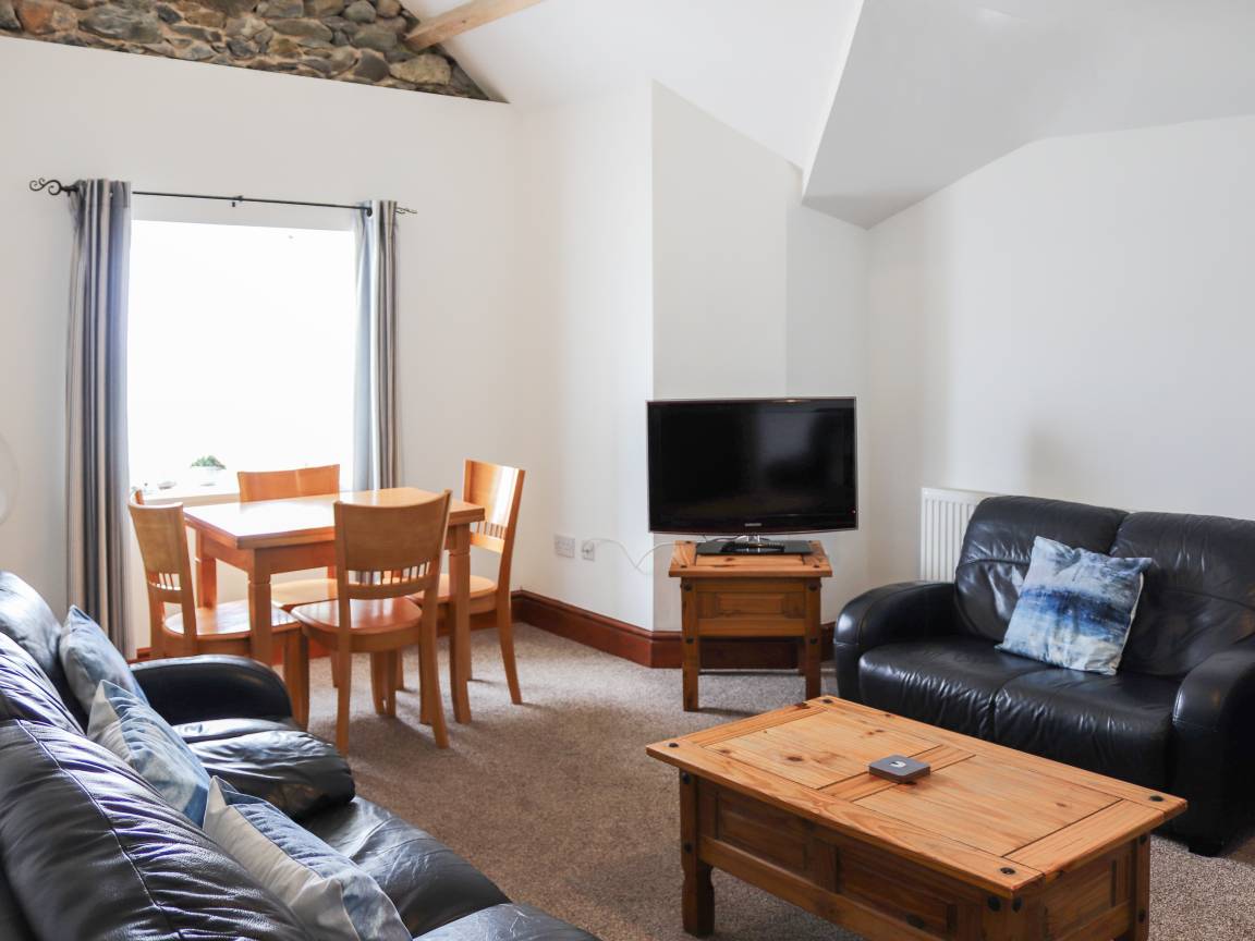 Apartment ∙ 4 Bedrooms ∙ 8 Guests - Caernarfon