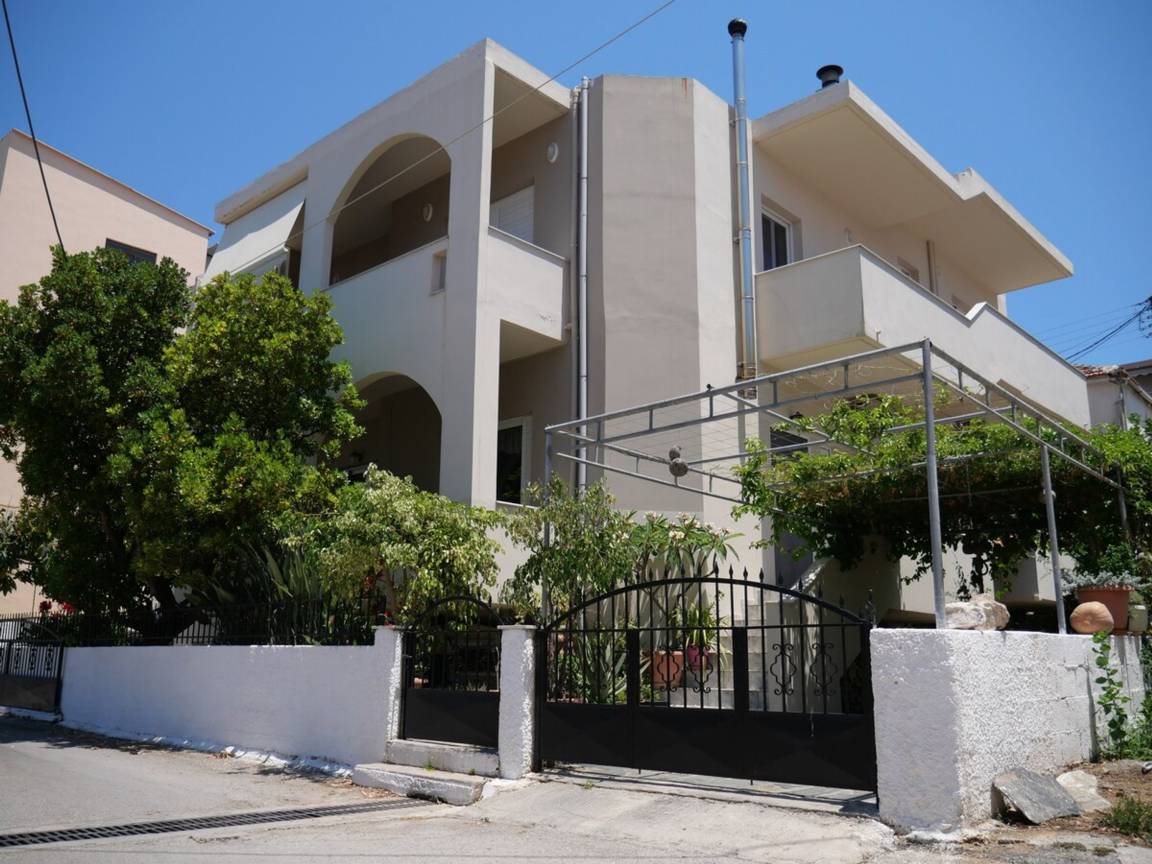 130 M² House ∙ 3 Bedrooms ∙ 9 Guests - Chania