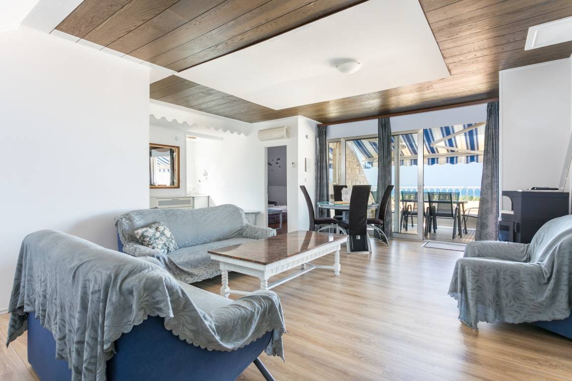 132 M² Apartment ∙ 3 Bedrooms ∙ 6 Guests - Omiš