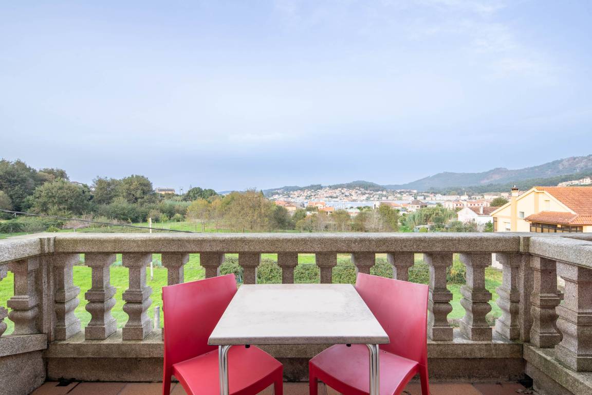 70 M² Apartamento ∙ 2 Habitaciones ∙ 4 Huéspedes - Cangas