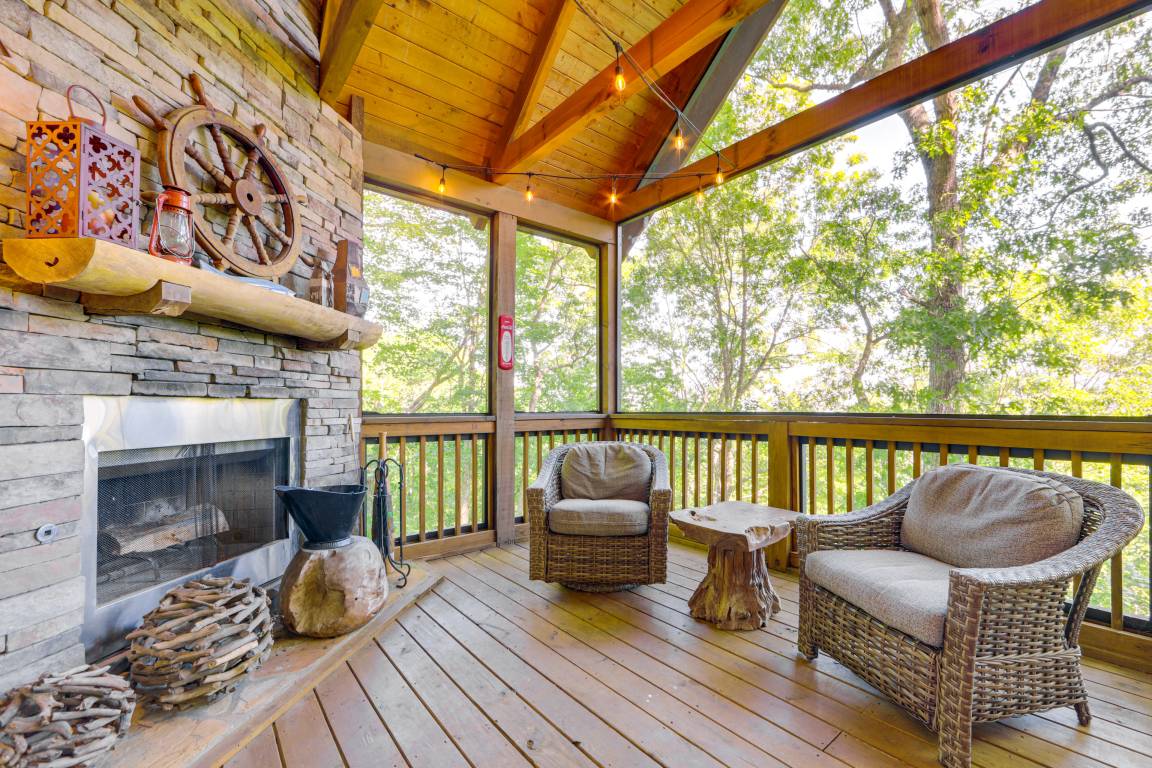 144 M² Cottage ∙ 3 Bedrooms ∙ 8 Guests - Tuckasegee, NC