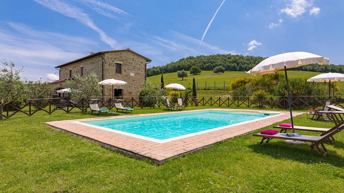 157 M² Villa ∙ 4 Bedrooms ∙ 8 Guests - Pienza